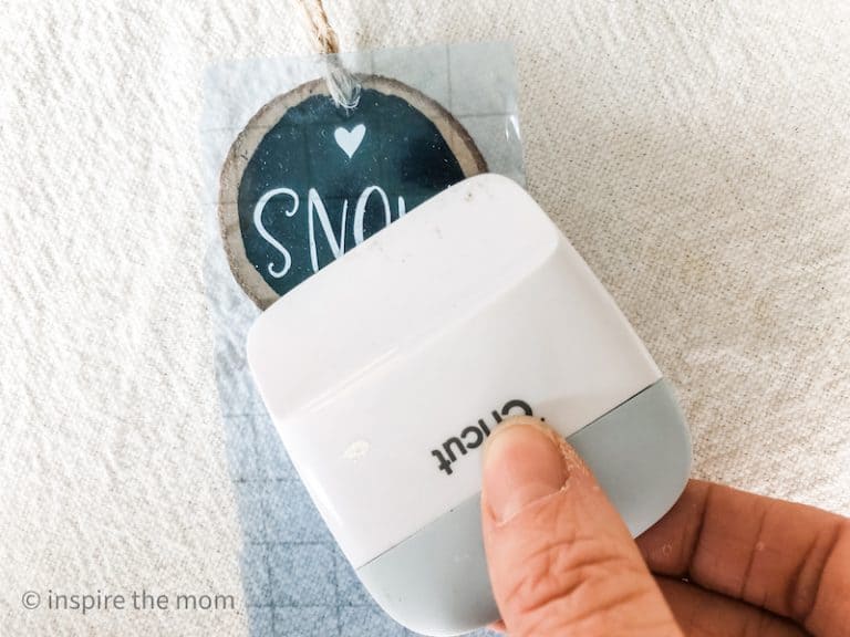 Mini Wood Slice Ornaments DIY Inspire The Mom mini-wood-slice-ornaments-diy-inspire-the-mom